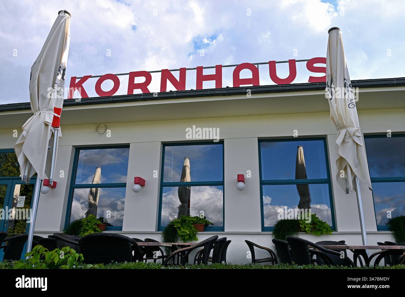 Ausflugslokal Kornhaus an der Elbe, Dessau, Sachsen-Anhalt, Deutschland ...
