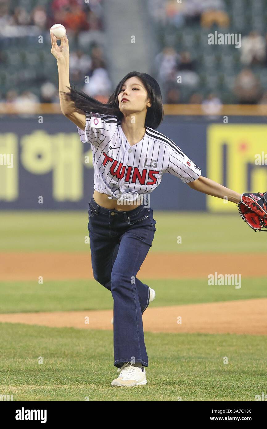 27th Mar, 2025. Ceremonial 1st pitch by ITZY's Yeji Yeji, a member of South Korean girl group ...