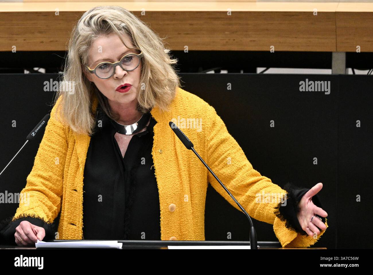 27 March 2025, Berlin: Ute Bonde (CDU), Berlin Senator for Mobility ...
