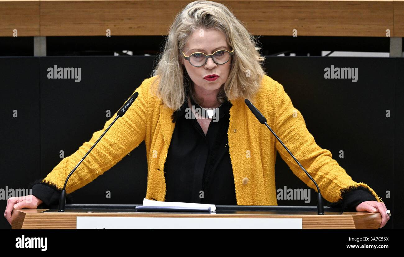 27 March 2025, Berlin: Ute Bonde (CDU), Berlin Senator for Mobility ...