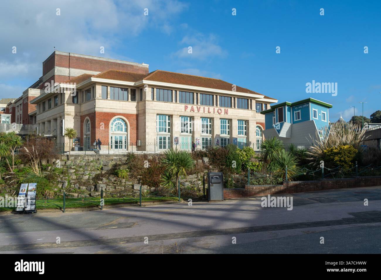 Lower Gardens, Bournemouth, UK - January 22nd 2024: The gardens ...