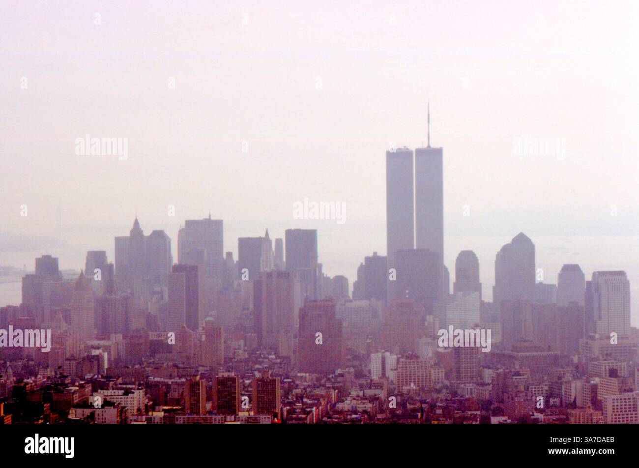 World trade center new york 1990s hi-res stock photography and images ...