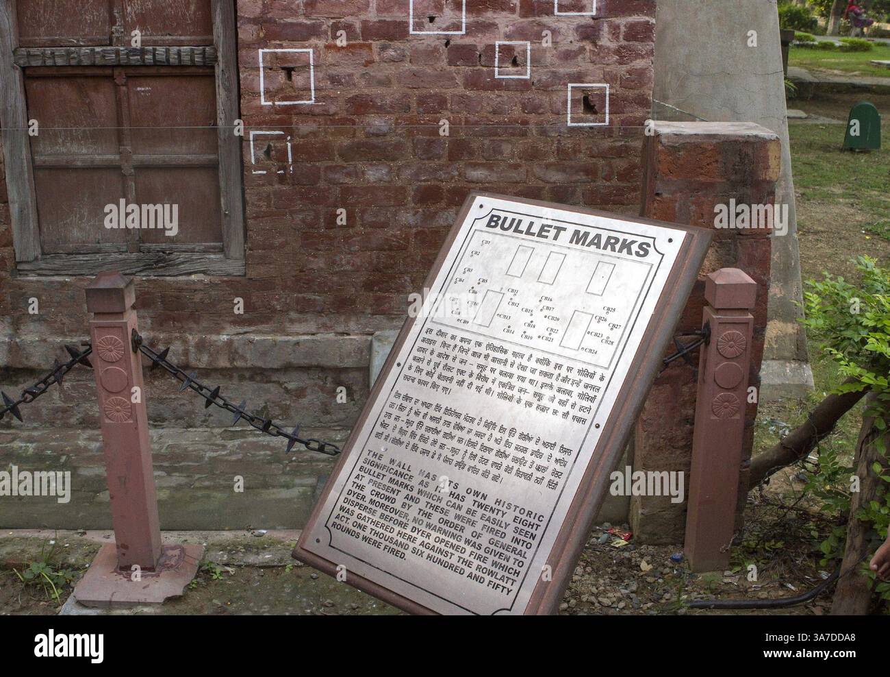 Sept. 17, 2010 - Amritsar, Punjab, India - David Cameron became the ...
