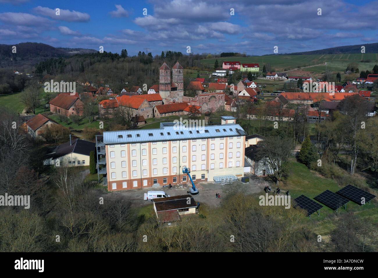 27 March 2025, Thuringia, Kloster Veßra: A craftsman works on the ...