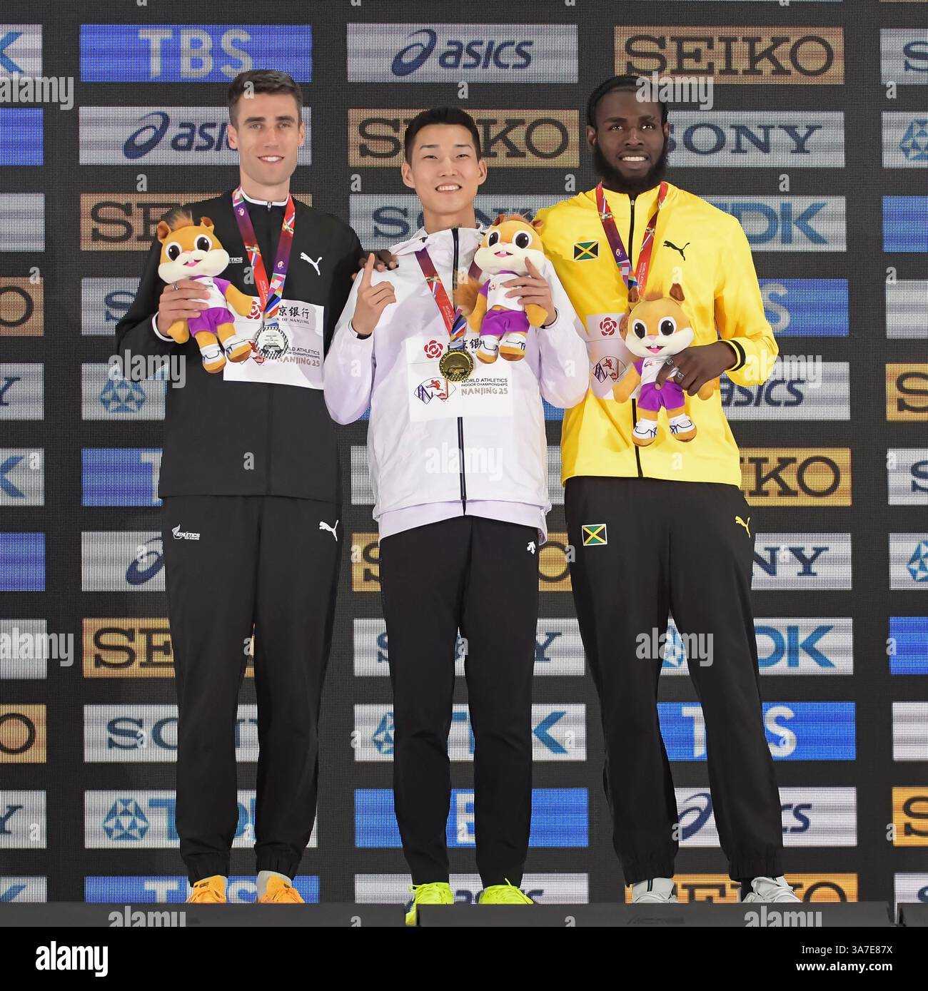 Hamish Kerr of New Zealand (Silver), Sanghyeok Woo of (Korea) and ...