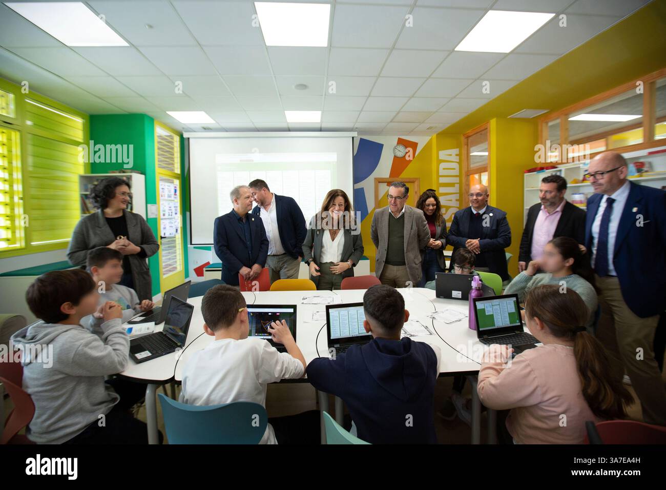 The Regional Minister for Educational Development and Vocational Training, María del Carmen ...