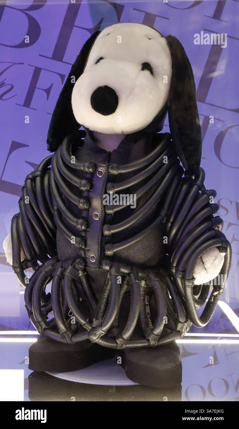 SNOOPY IN SYLE EXHIBITION IN PARIS Stock Photo - Alamy