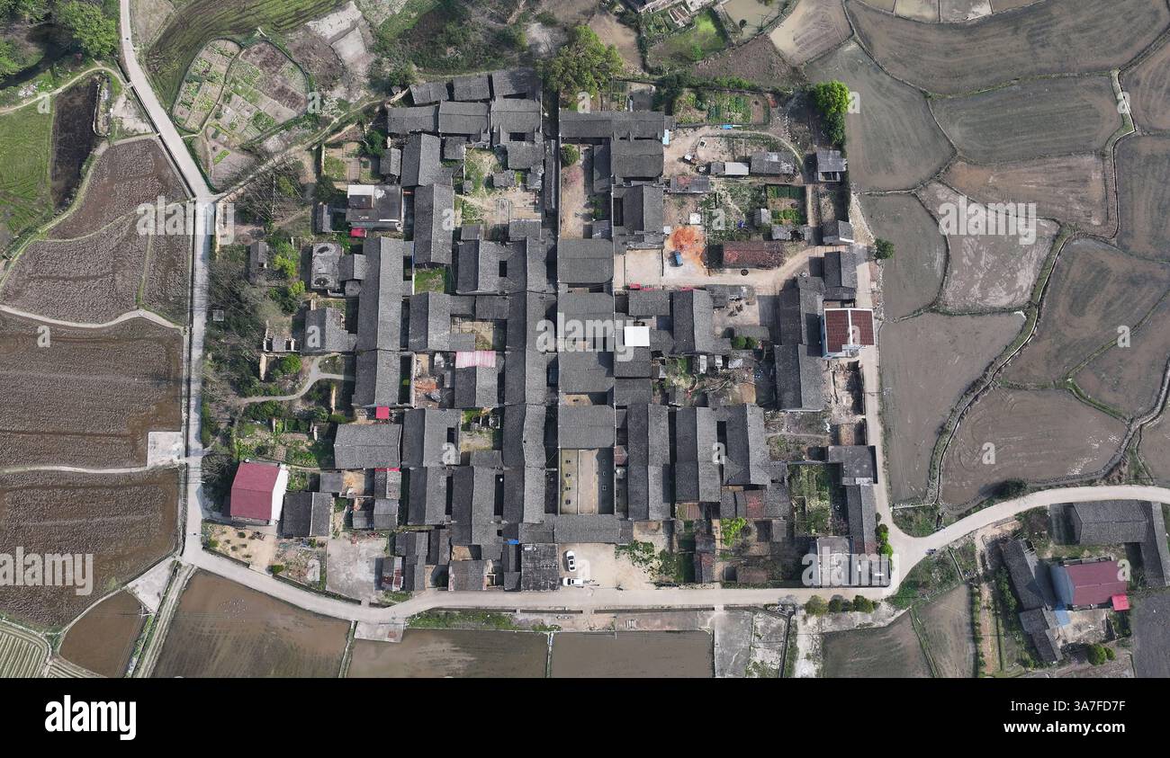 Yongzhou. 26th Mar, 2025. A drone photo taken on March 26, 2025 shows a ...