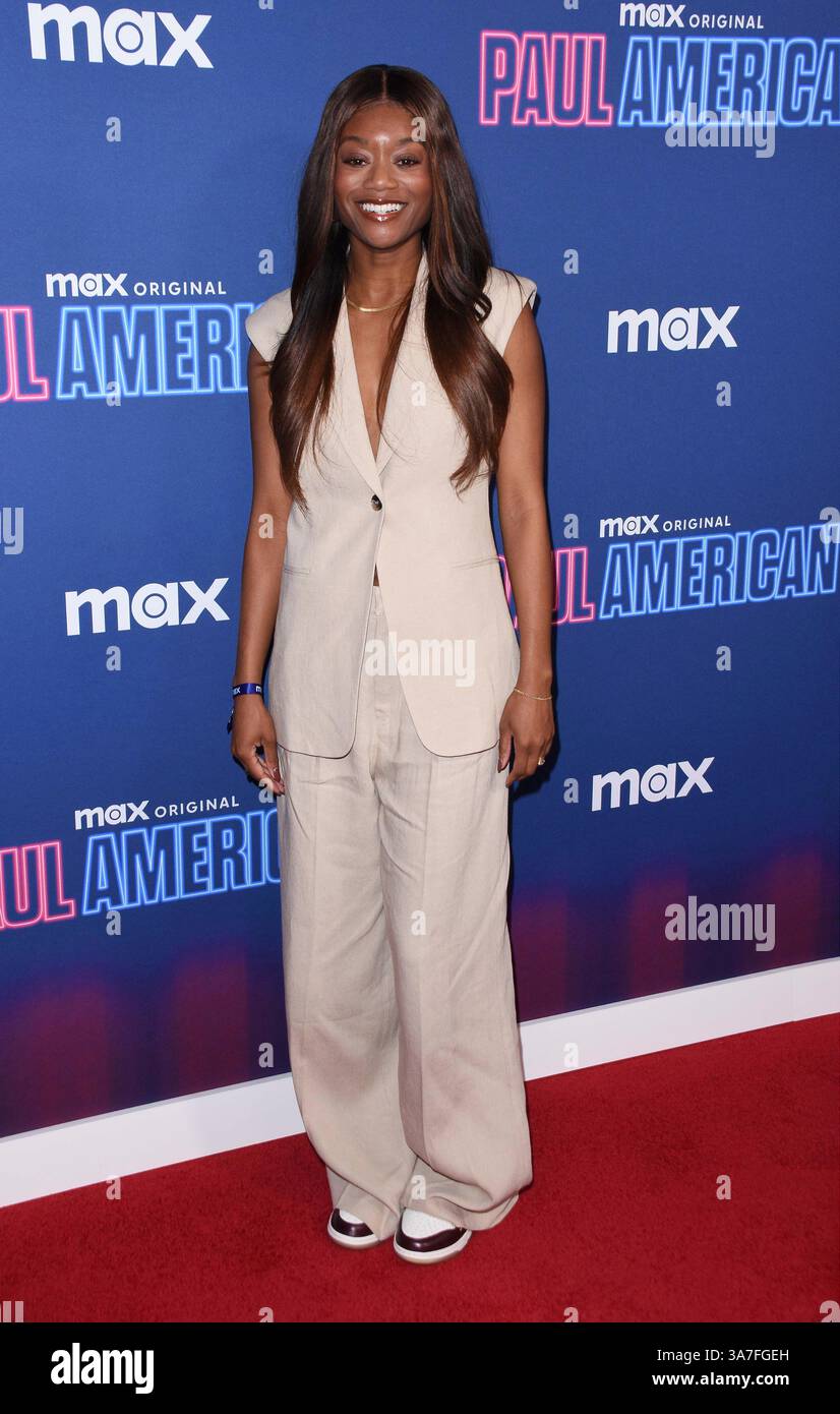 Photo by: Patricia Schlein/STAR MAX/IPx 2025 3/26/25d Vivian Johnson ...