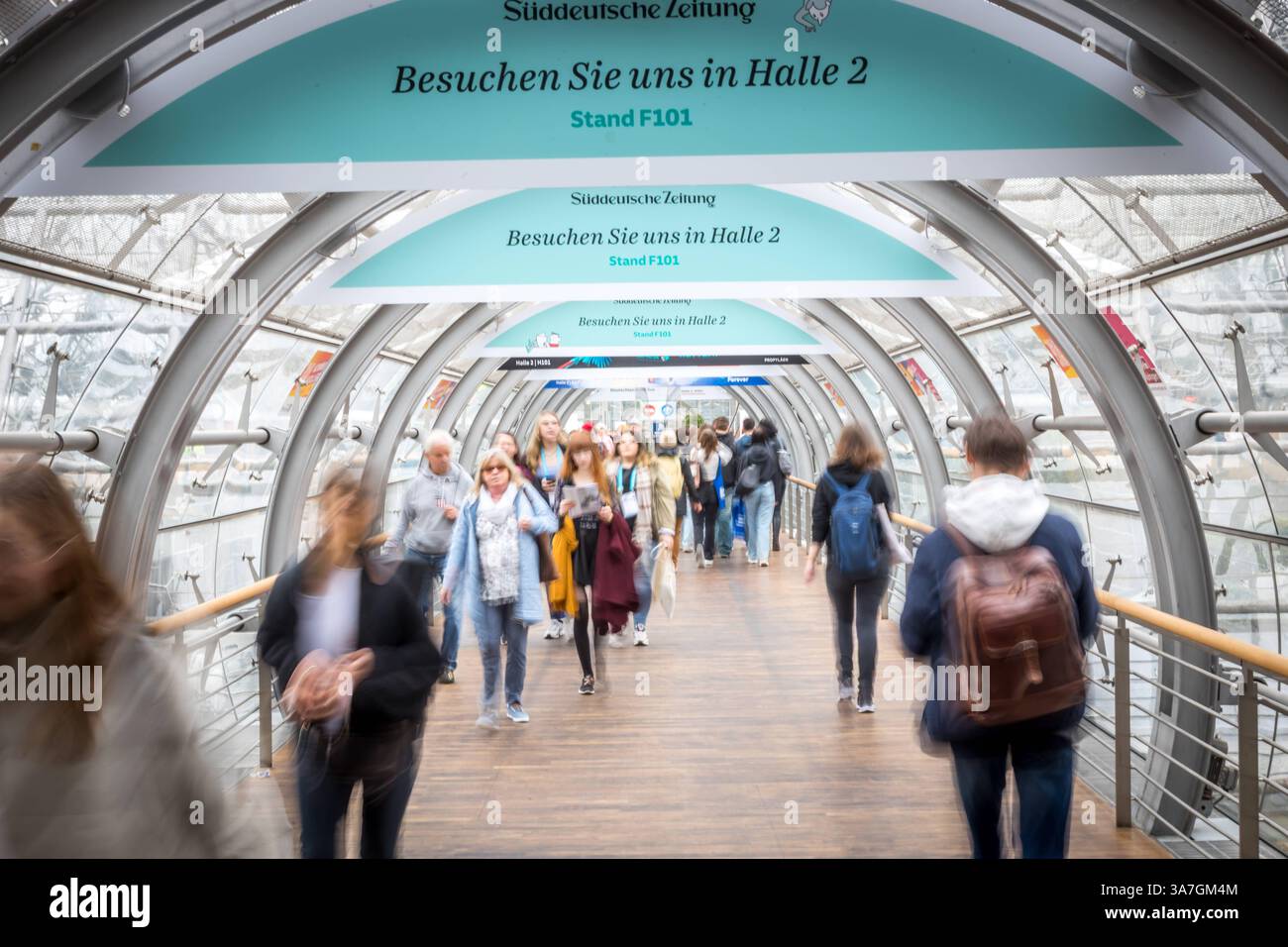 Tag 1 der Leipziger Buchmesse 2025 auf dem Neuen Messegelände ...