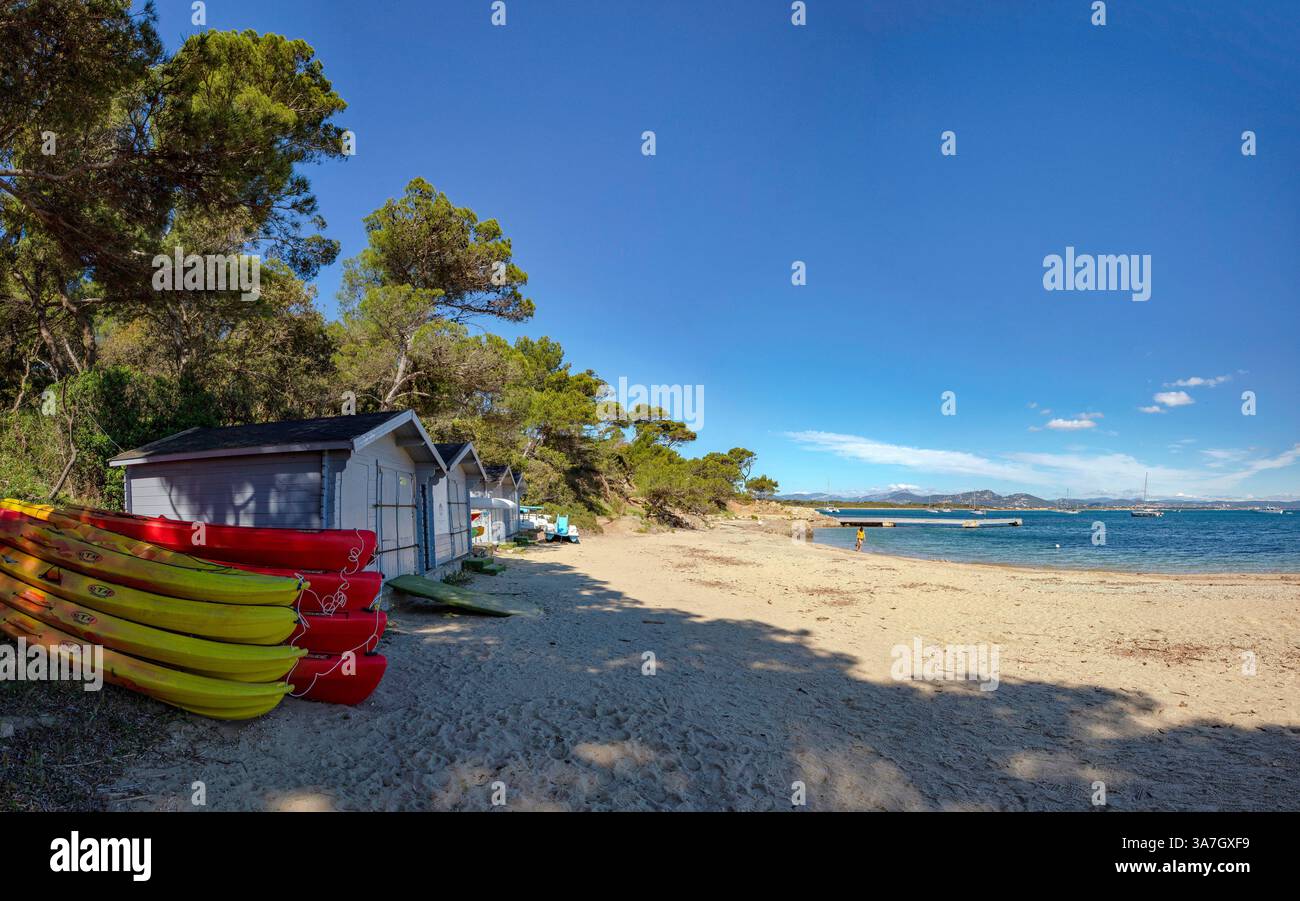 Plage de la Baume at the north-east coast of the Giens Peninsula ...