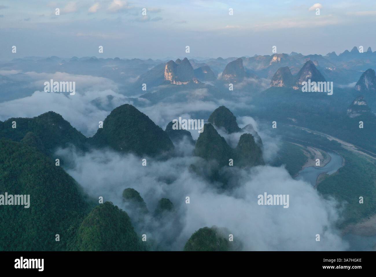 (250327) -- GUILIN, March 27, 2025 (Xinhua) -- An aerial drone photo ...