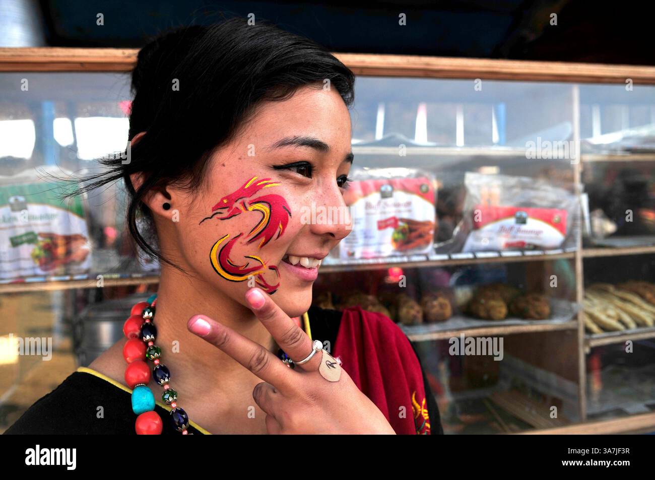 Tamang dress hi-res stock photography and images - Alamy