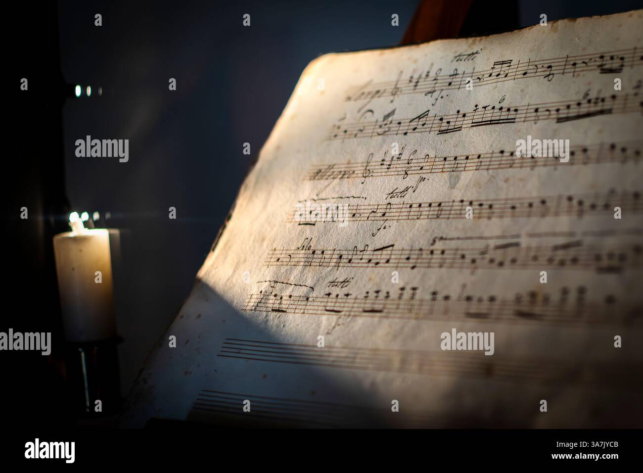 Original musical scores and pentagrams handwritten by Niccolò Paganini ...