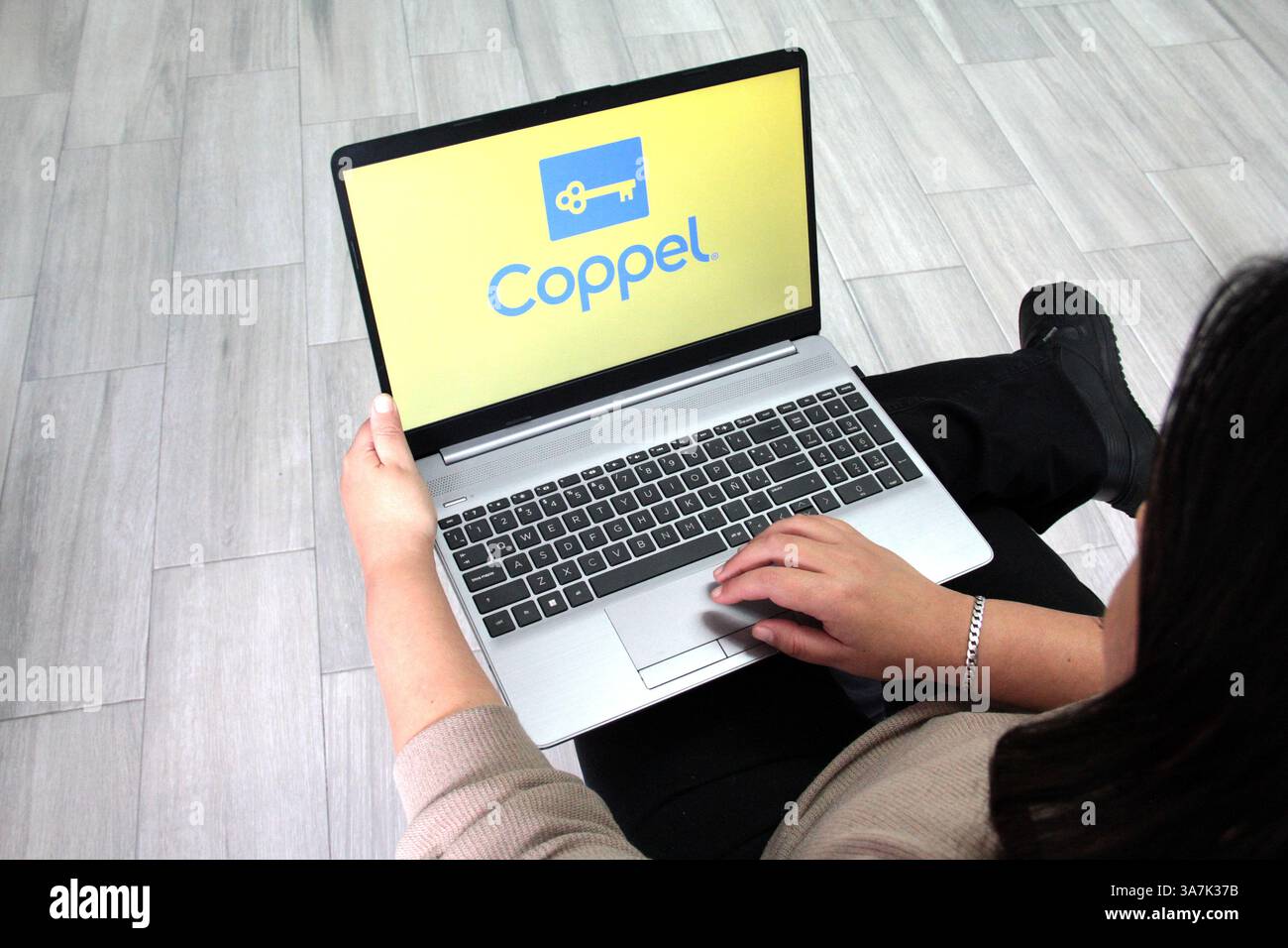 Coppel website hi-res stock photography and images - Alamy