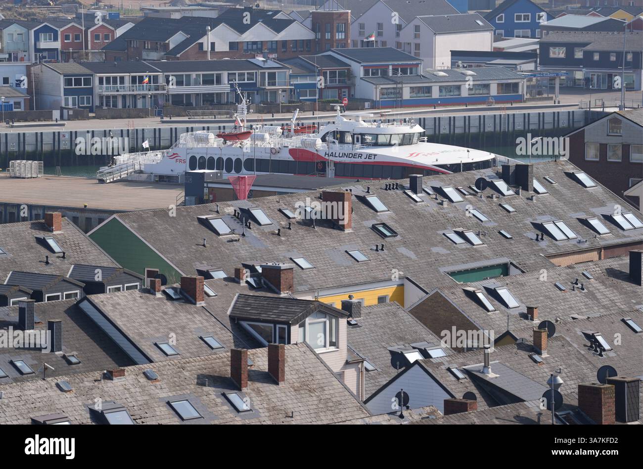 Helgoland, Germany. 27th Mar, 2025. The HSC "Halunder Jet" of the ...