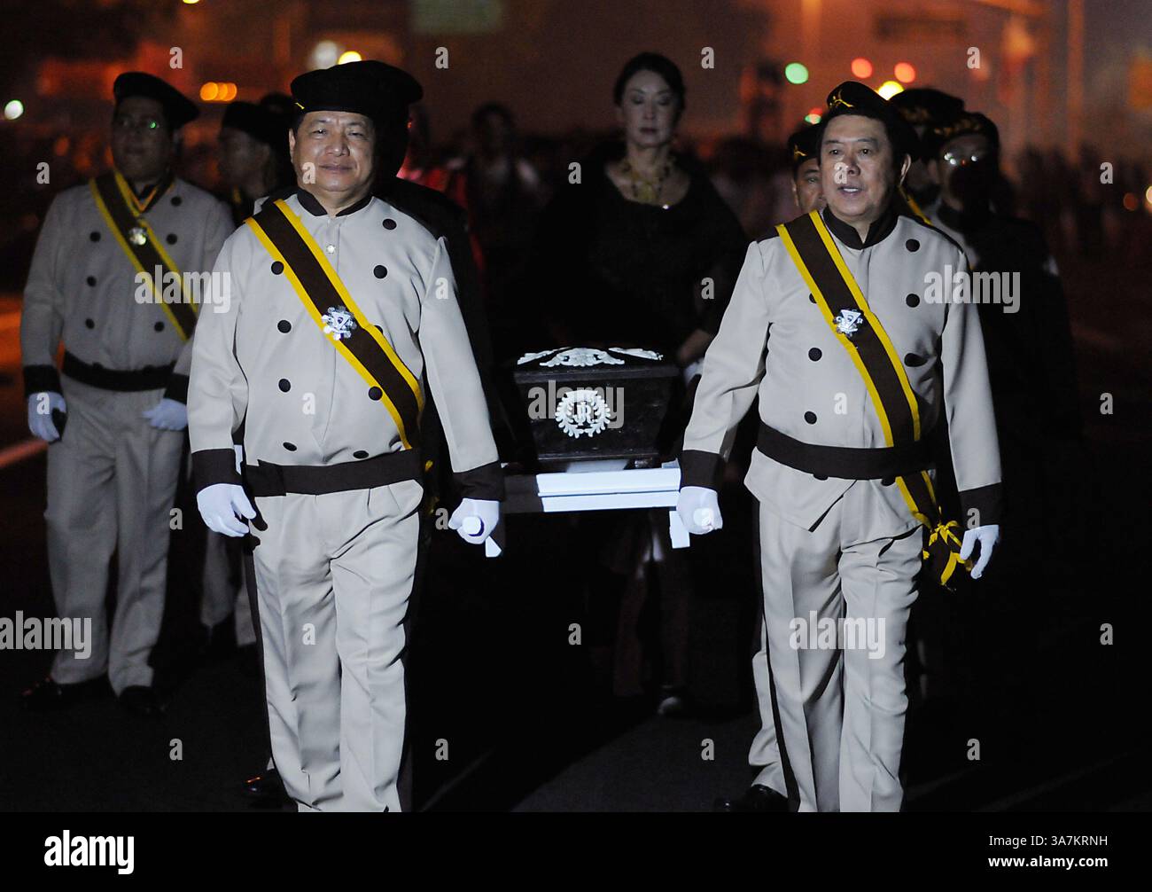Dec. 30, 2012 - Manila, Philippines - Members of the Knights of Rizal ...