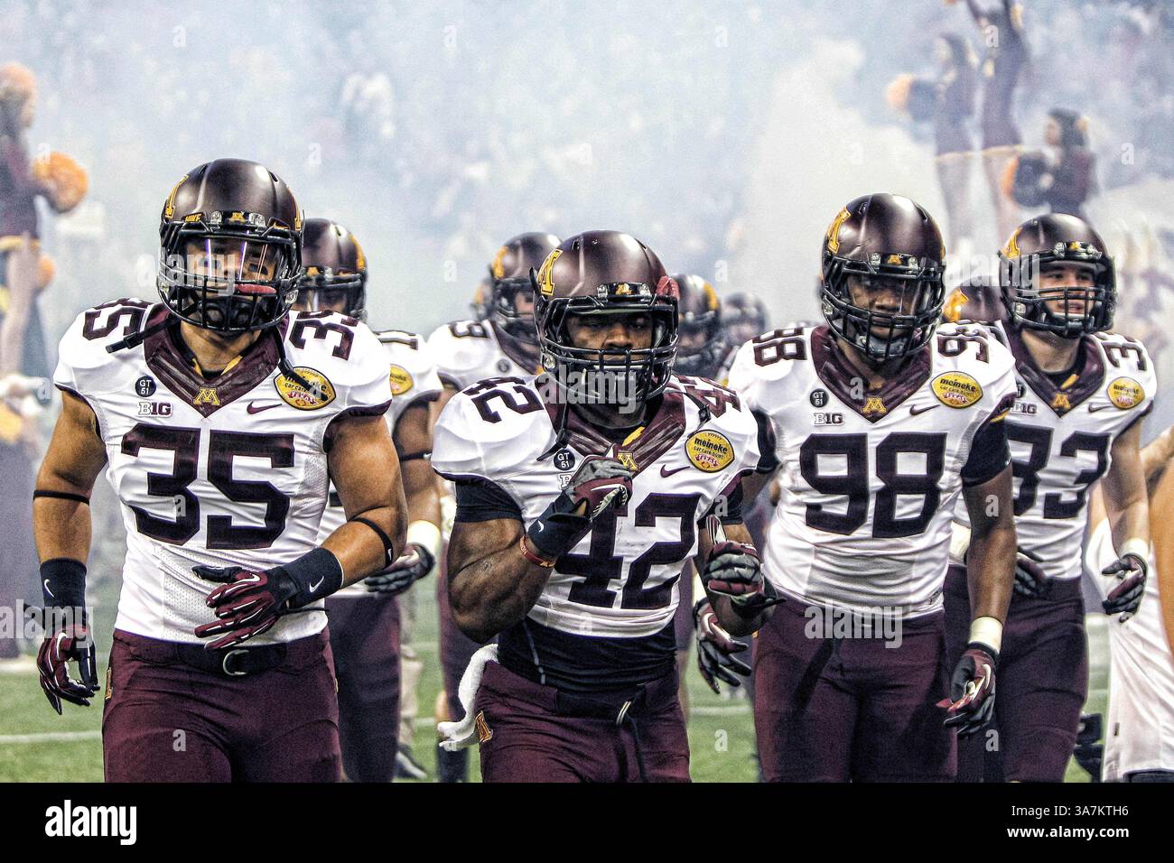 S 31 33 42 hi-res stock photography and images - Alamy