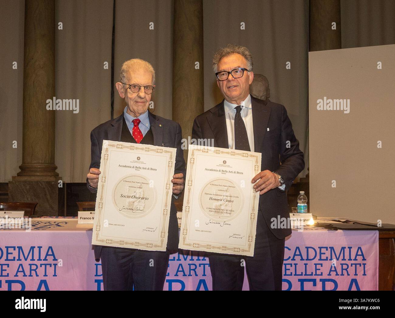 Franco Marrocco consegna il diploma Honoris Causa a Salvatore Settis ...