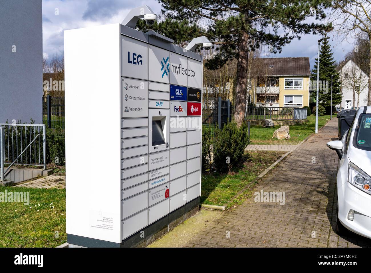 Pakstation hi-res stock photography and images - Alamy