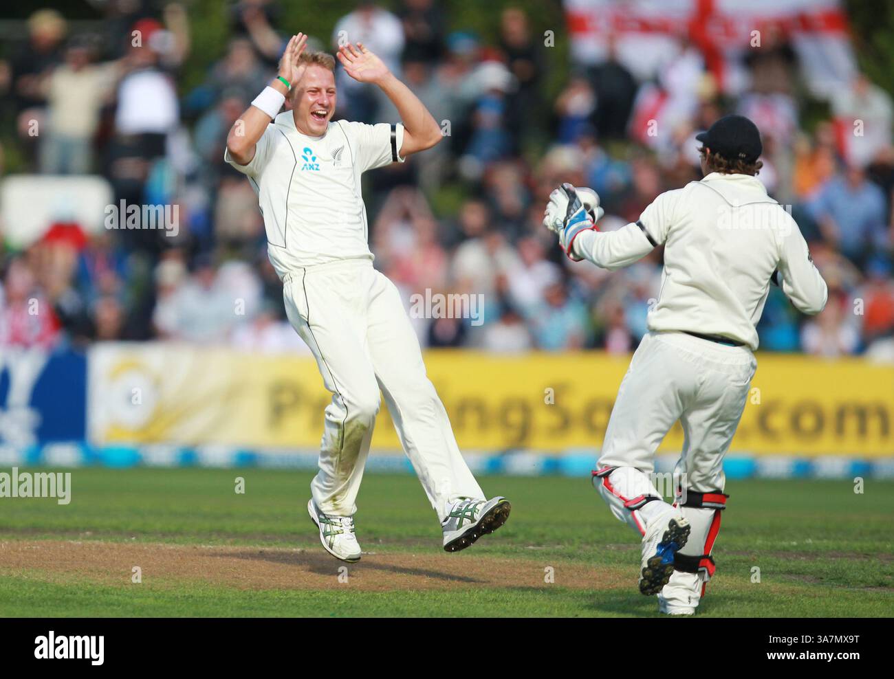 March 7, 2013 - Dunedin, New Zealand - New Zealand's NEIL WAGNER (L ...