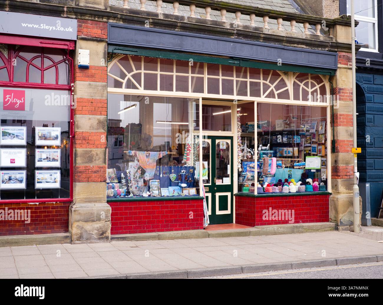 The wool shop in Filey Stock Photo - Alamy