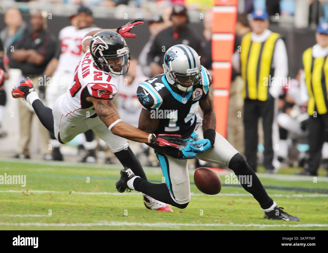 Armanti edwards football hi-res stock photography and images - Alamy