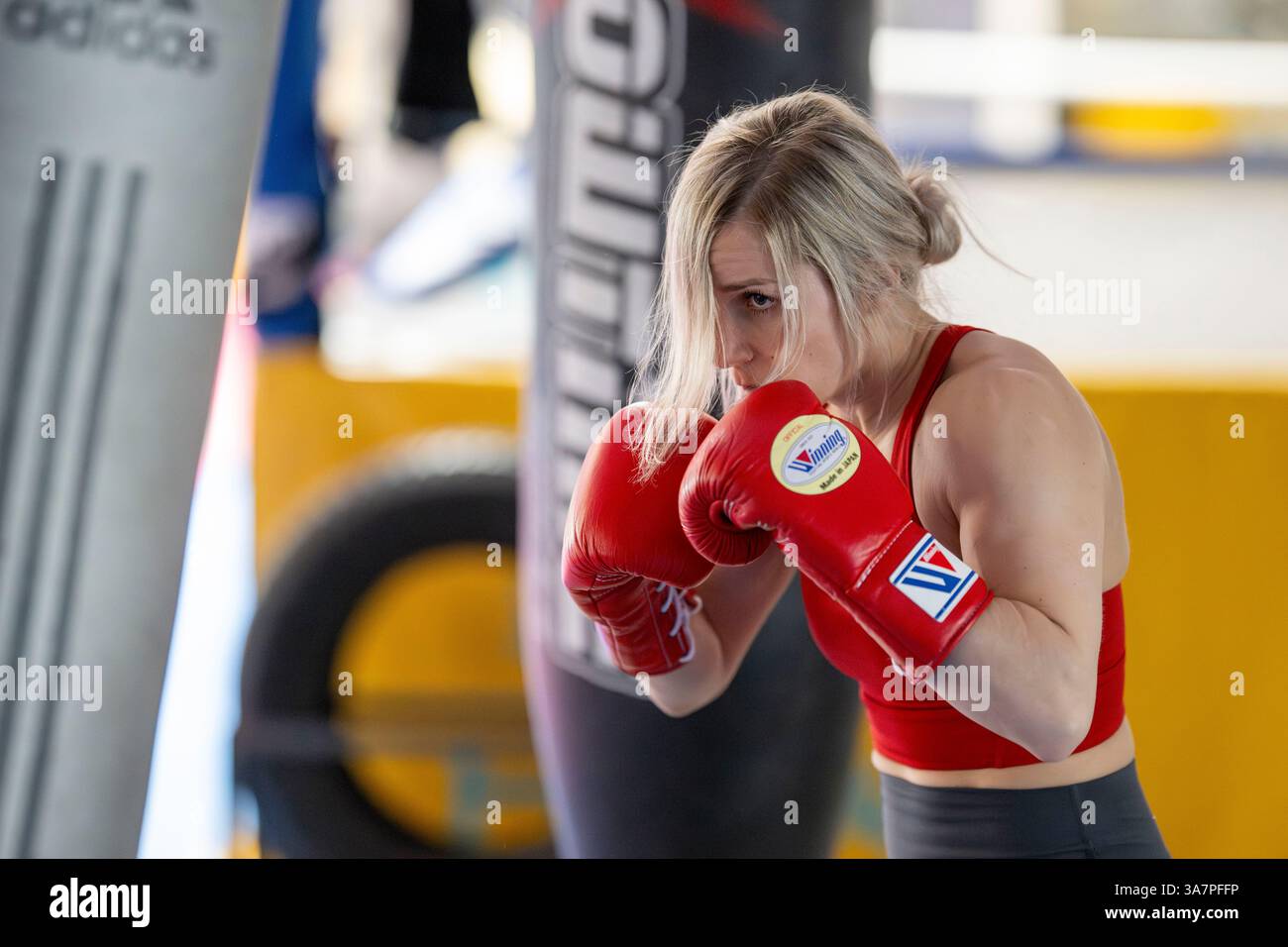Augsburg, Germany. 27th Mar, 2025. Tina Rupprecht is preparing for her ...