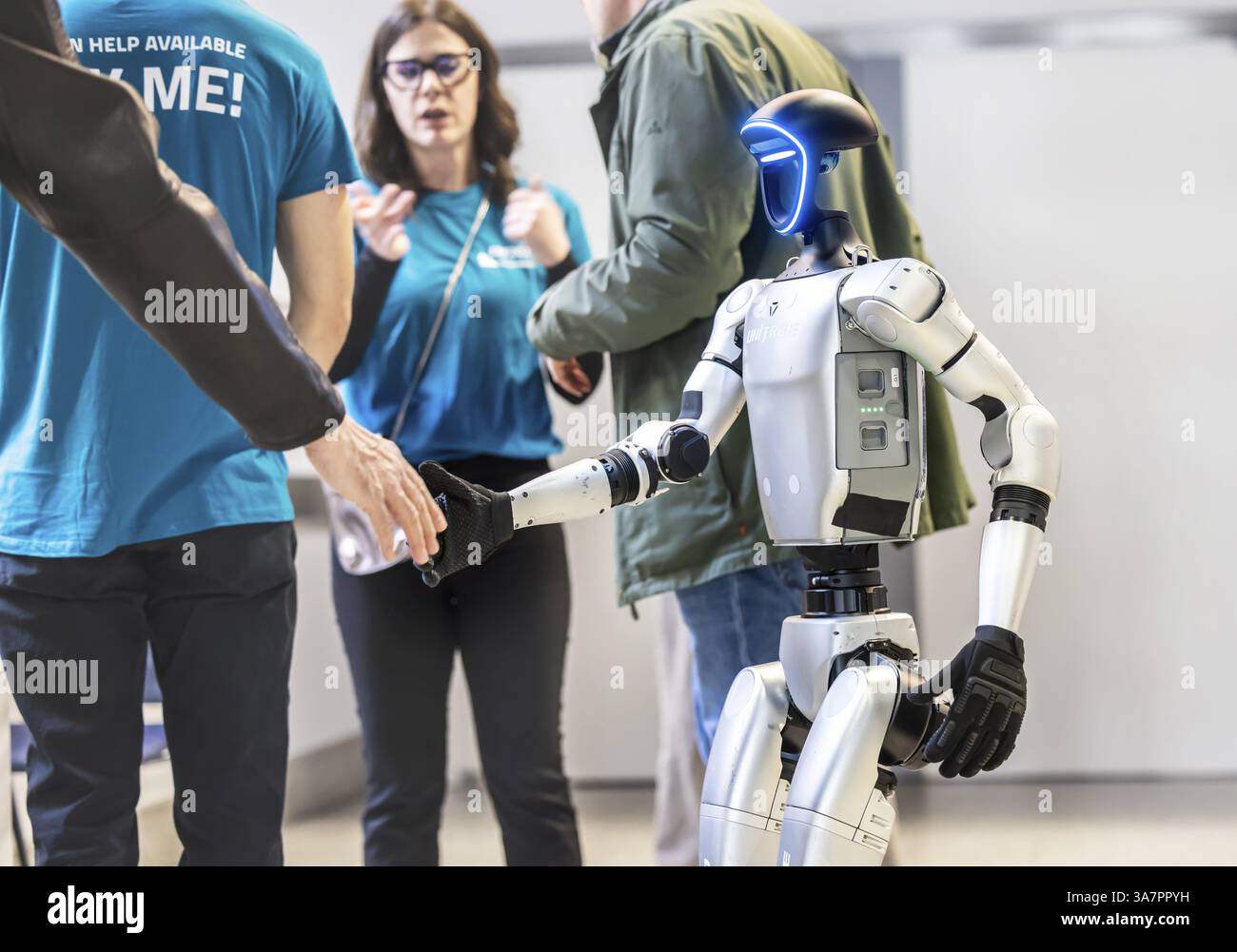 Scientists humanoid robot examining hi-res stock photography and images - Alamy