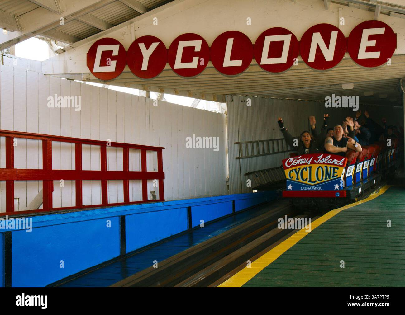 March 24, 2013 - Brookyn, New York, USA - 'Mr. Cyclone' ERIK KNAPP and ...