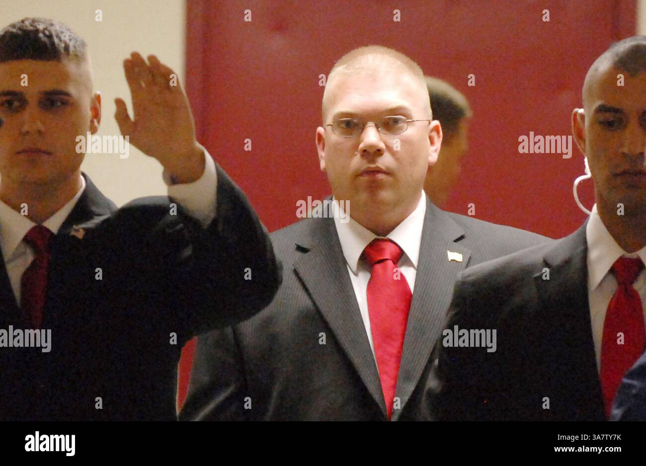 Soldiers handcuff hi-res stock photography and images - Alamy