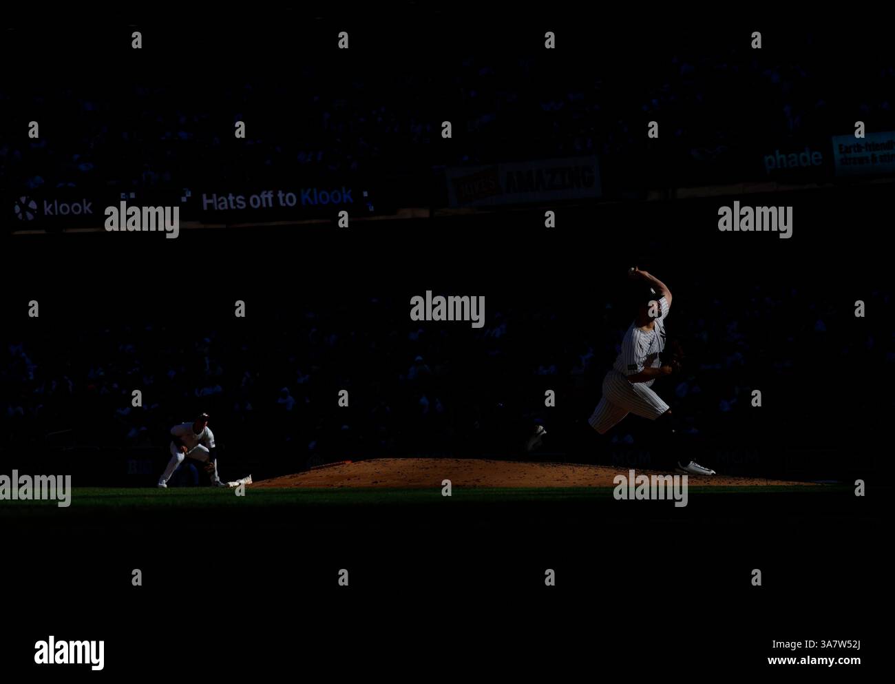New York Yankees starting pitcher Carlos Rodon throws a pitch in the 5th inning against the ...