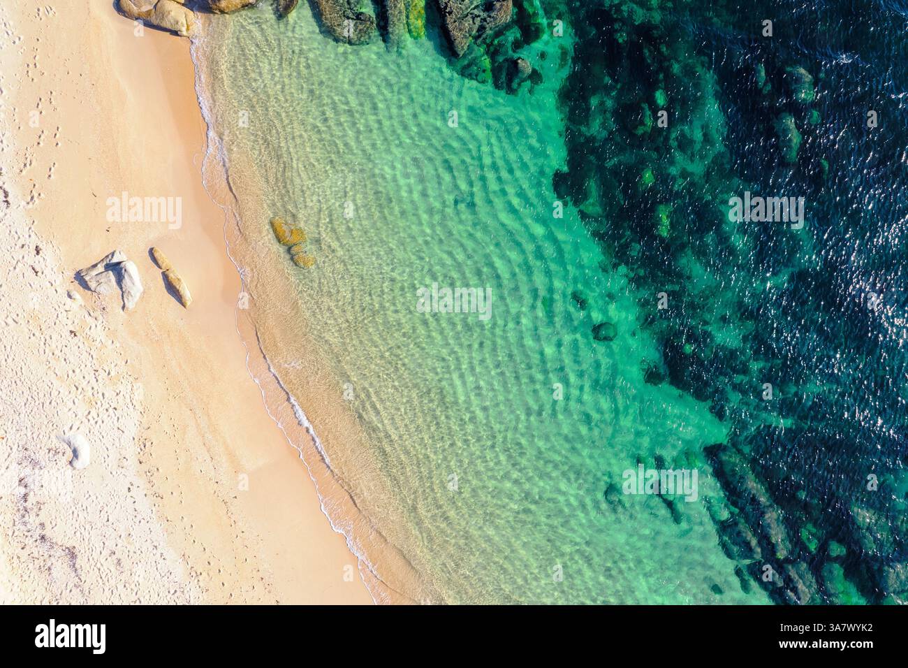 Top view sandy ocean floor hi-res stock photography and images - Alamy