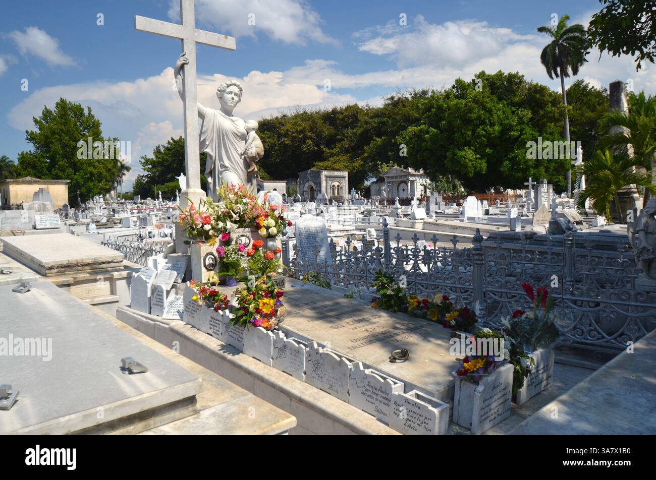 The Miraculous one! Amelia Goyri, grave in Havana Cuba Stock Photo - Alamy