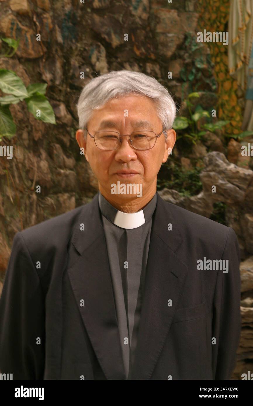 Oct. 4, 2002 - Hong Kong, HONG KONG - HKG0 20011102 HONG KONG, HONG ...