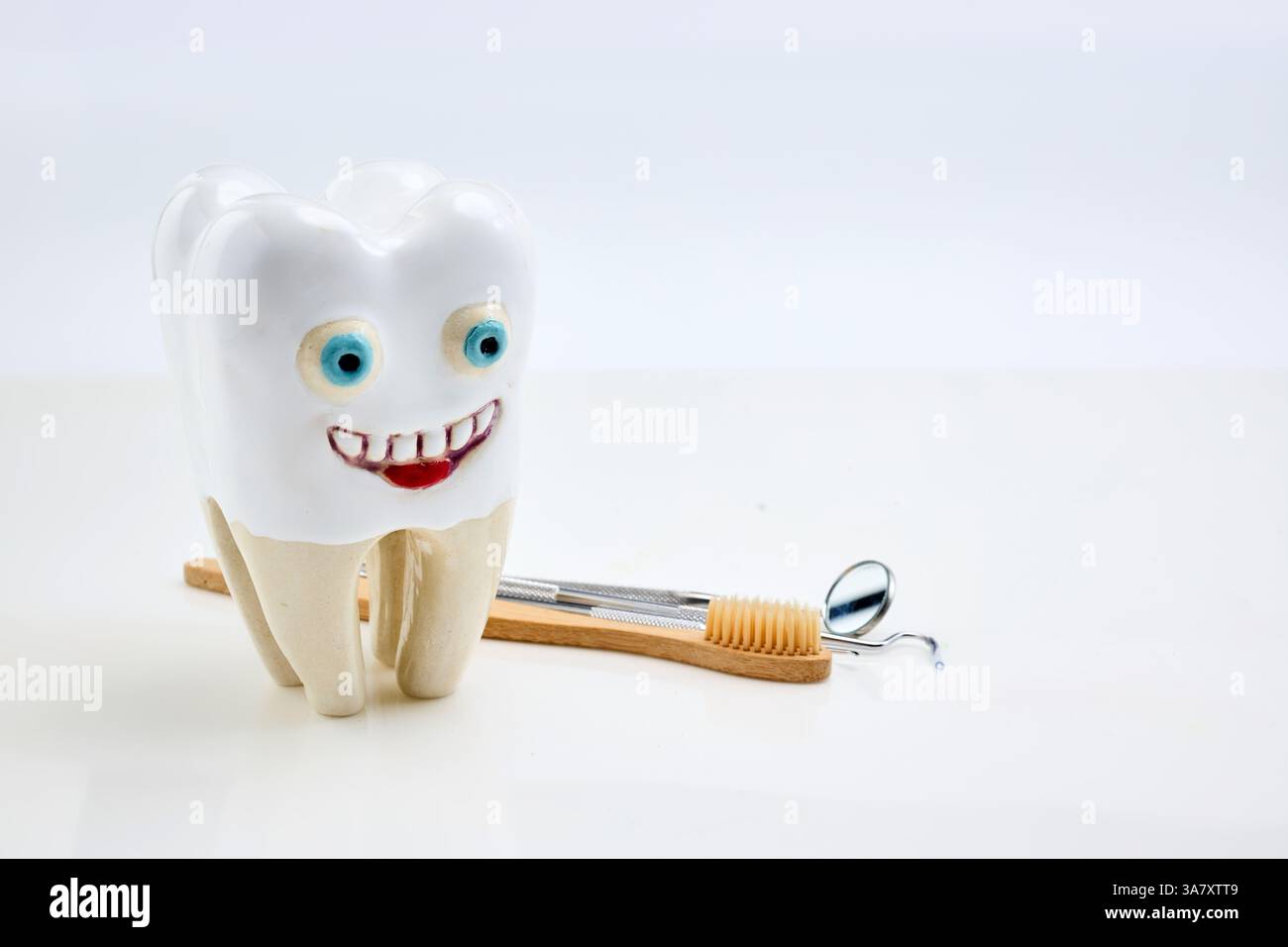 Illustration cute happy tooth dental hi-res stock photography and ...