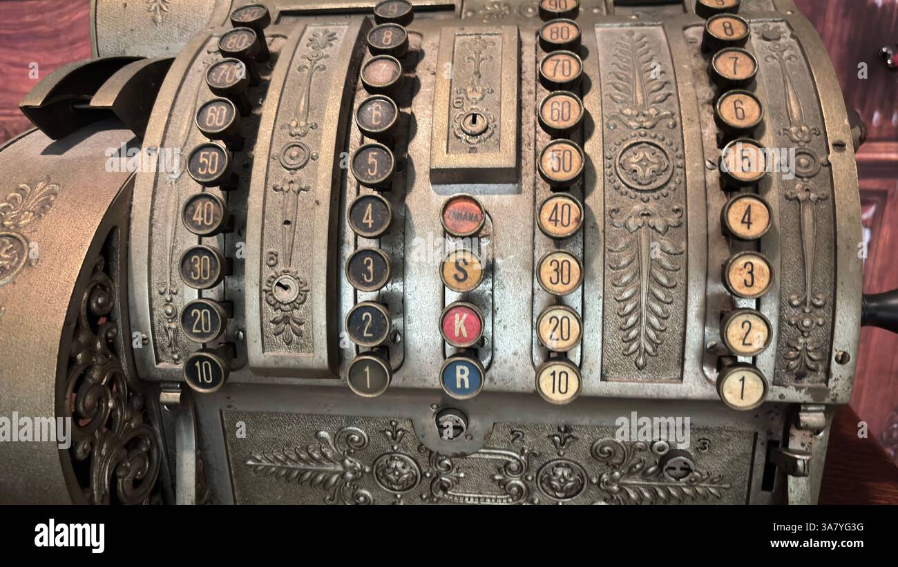 House numbers brass hi-res stock photography and images - Alamy