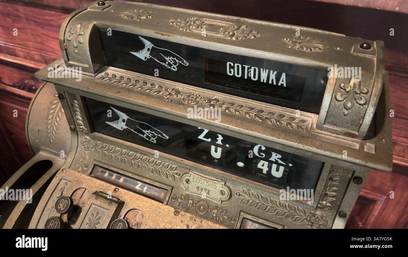 House numbers brass hi-res stock photography and images - Alamy