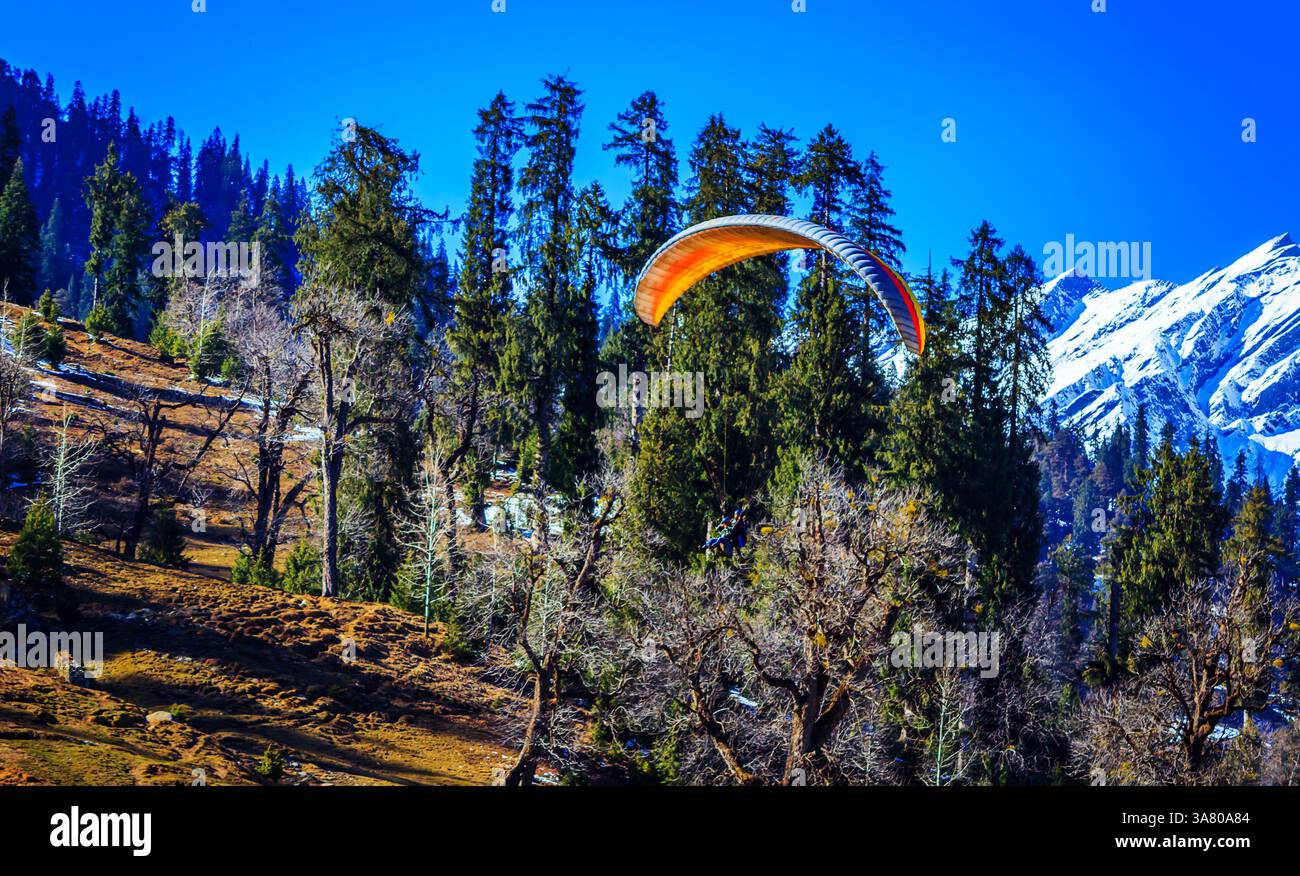 Thrilling Parasailing Adventure in Solang Valley, Manali , Himalayas ...