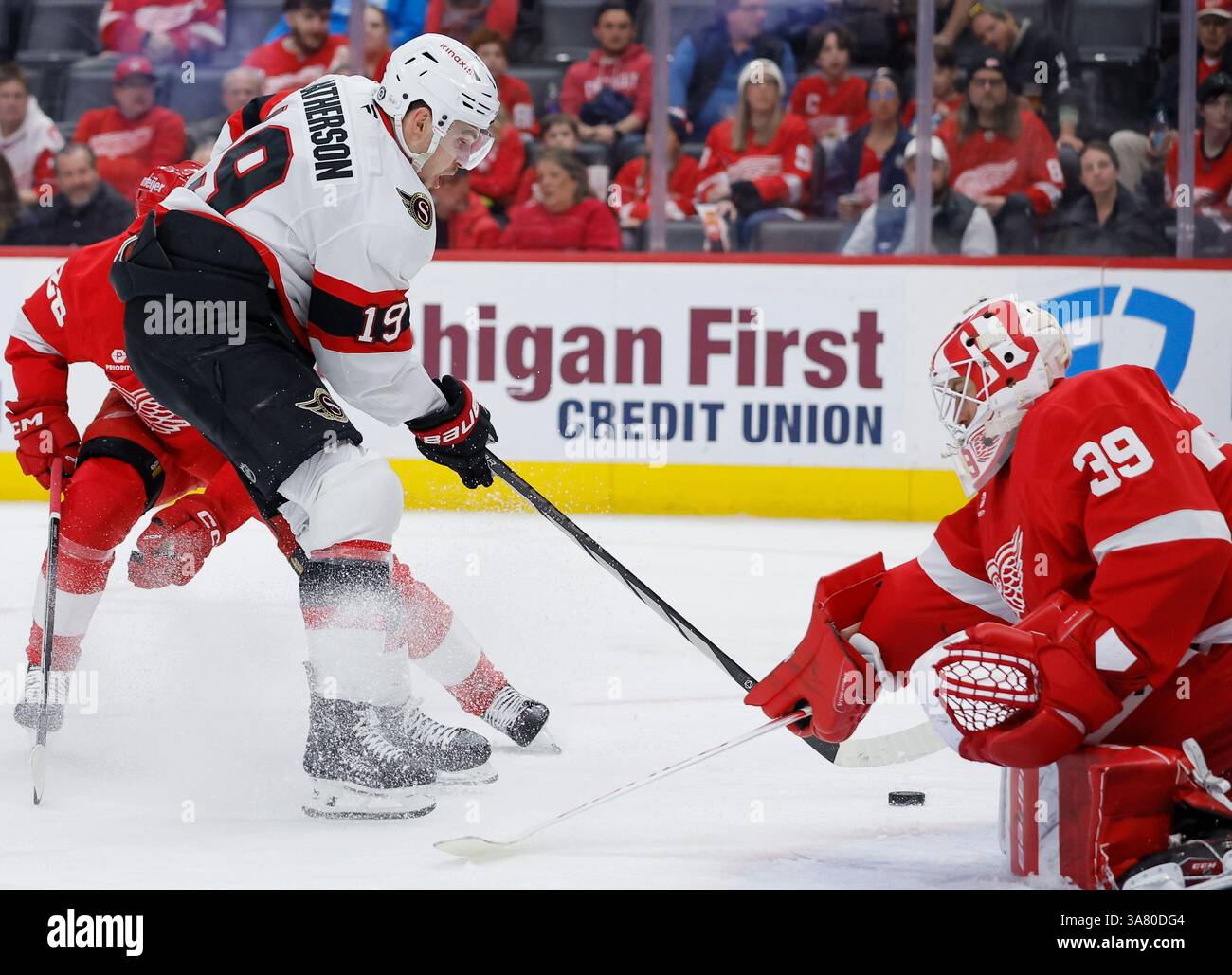 Ottawa Senators right wing Drake Batherson (19) takes a shot against ...