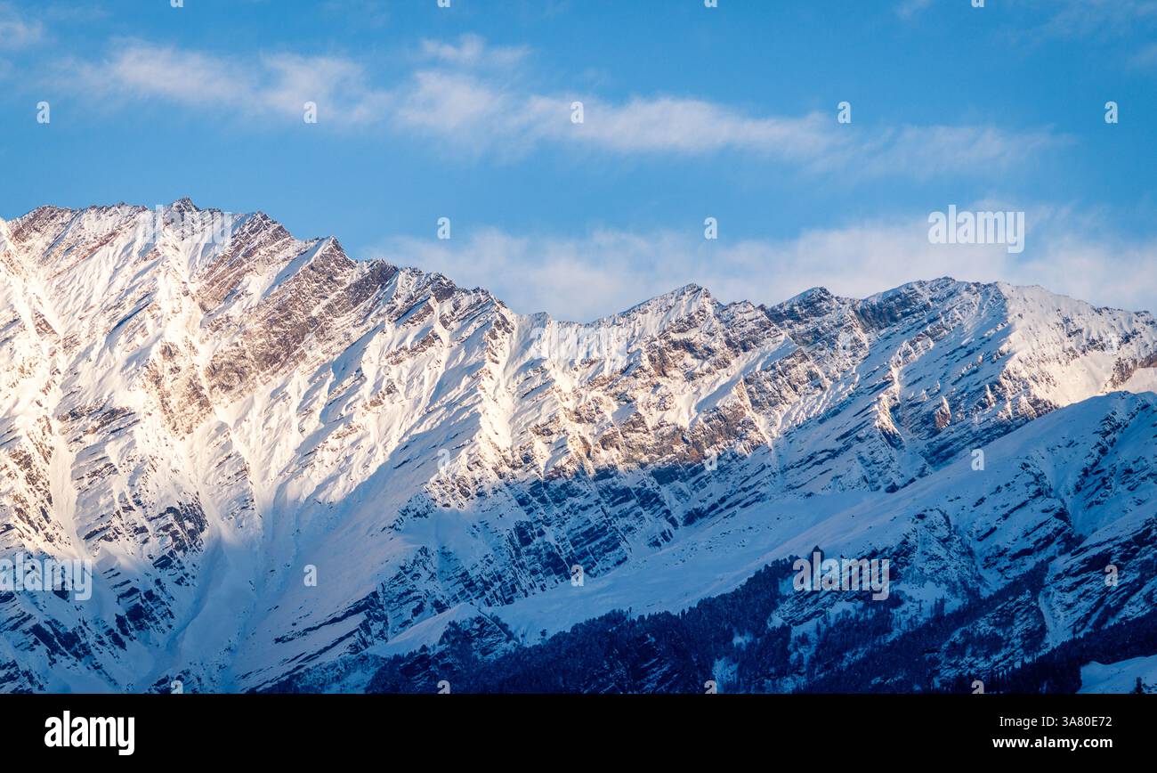 manali after snowfall on a sunny day in Himachal india Stock Photo - Alamy