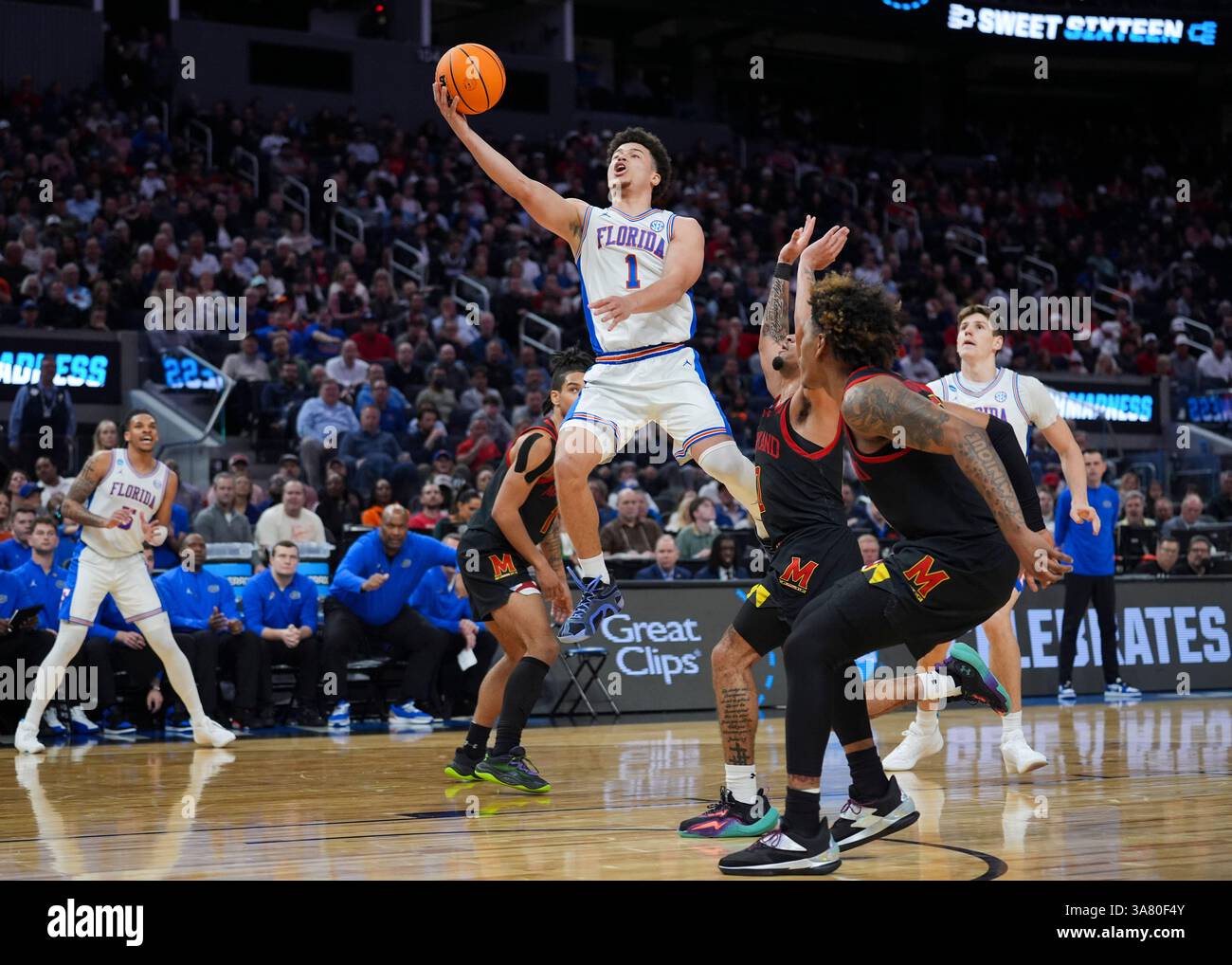 Florida guard Walter Clayton Jr. (1) shoots during the second half in ...