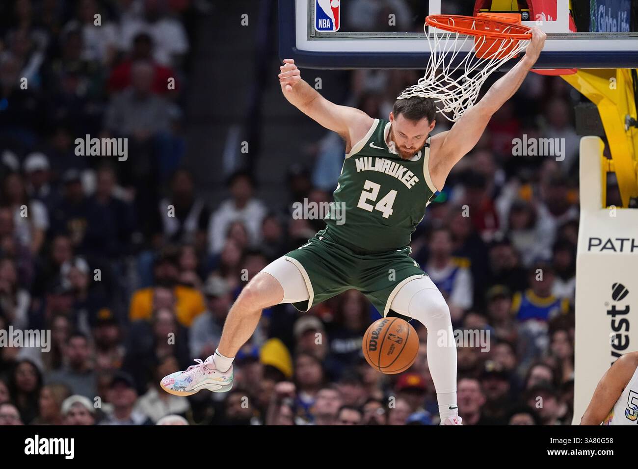 Milwaukee Bucks guard Pat Connaughton (24) in the second half of an NBA ...