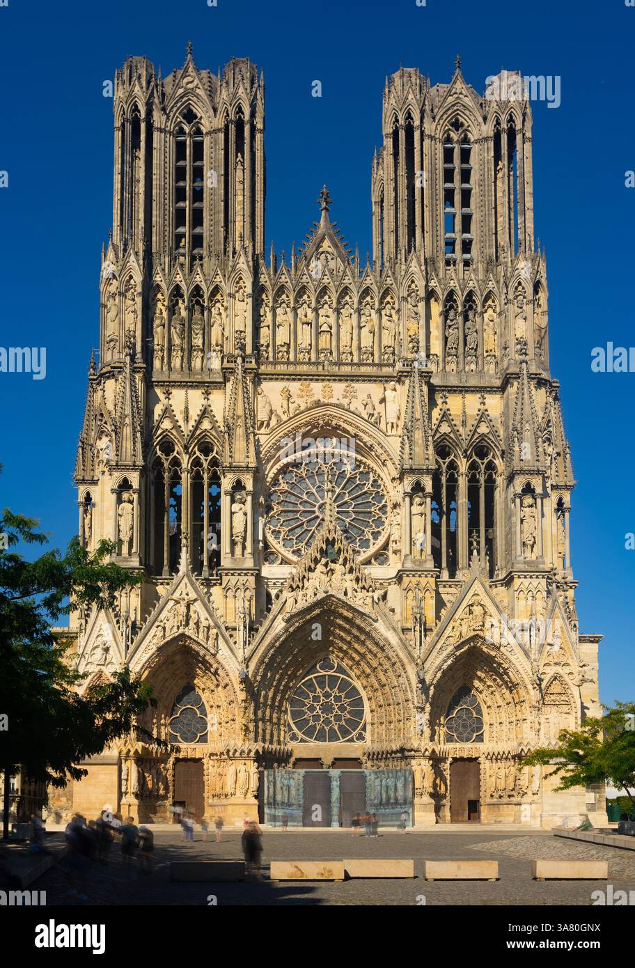 Landscape view of ornate Our Lady of Reims Cathedral - Notre Dame de ...