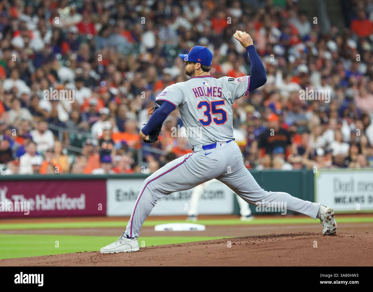 HOUSTON, TX - MARCH 27: New York Mets starting pitcher Clay Holmes (35) throws a pitch in the ...