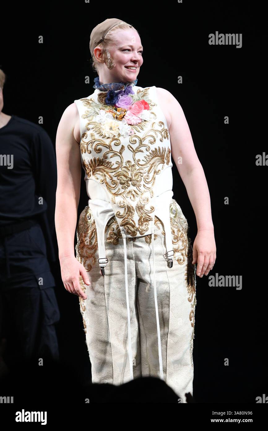 New York, New York, USA. 27 March 2025. Sarah Snook on stage during the ...