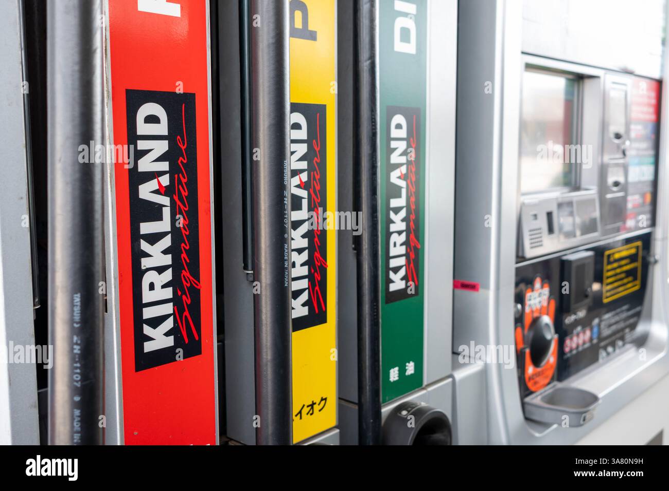 Costco gas station hi-res stock photography and images - Alamy
