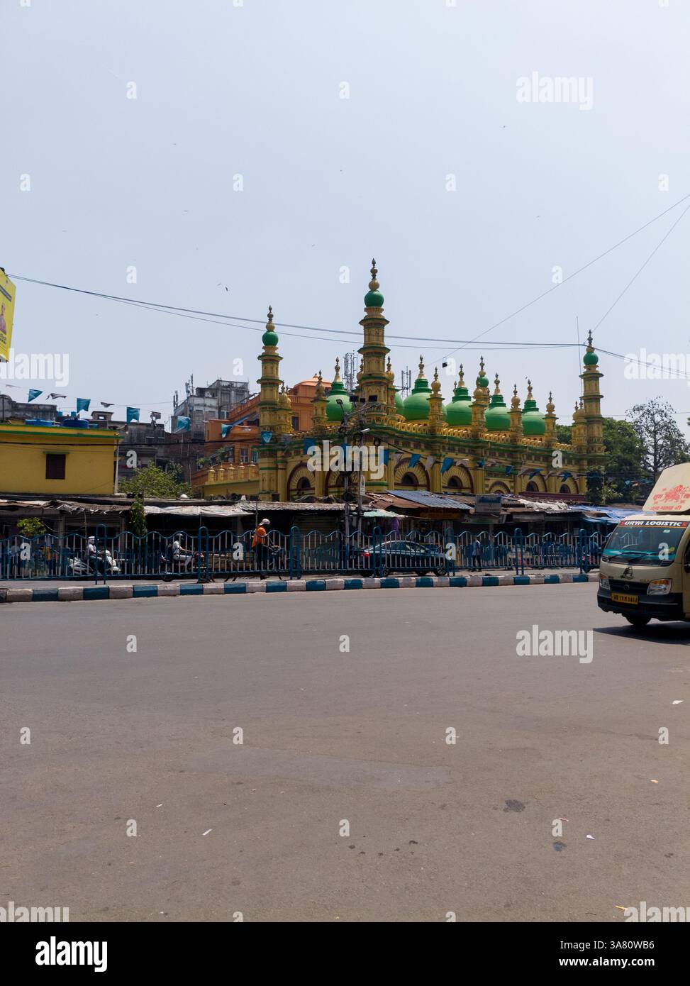 Esplanade,Kolkata, India. 27th March, 2025.The Tipu Sultan Shahi Mosque ...