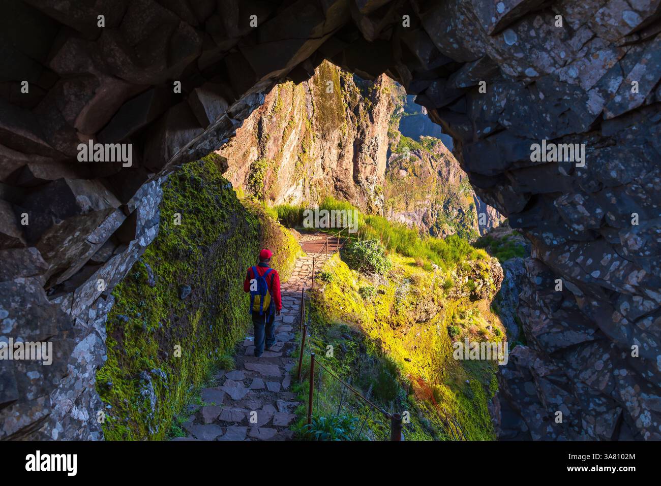 Mountain trail PR1 Pico do Arieiro - Pico Ruivo trail, Madeira Island ...