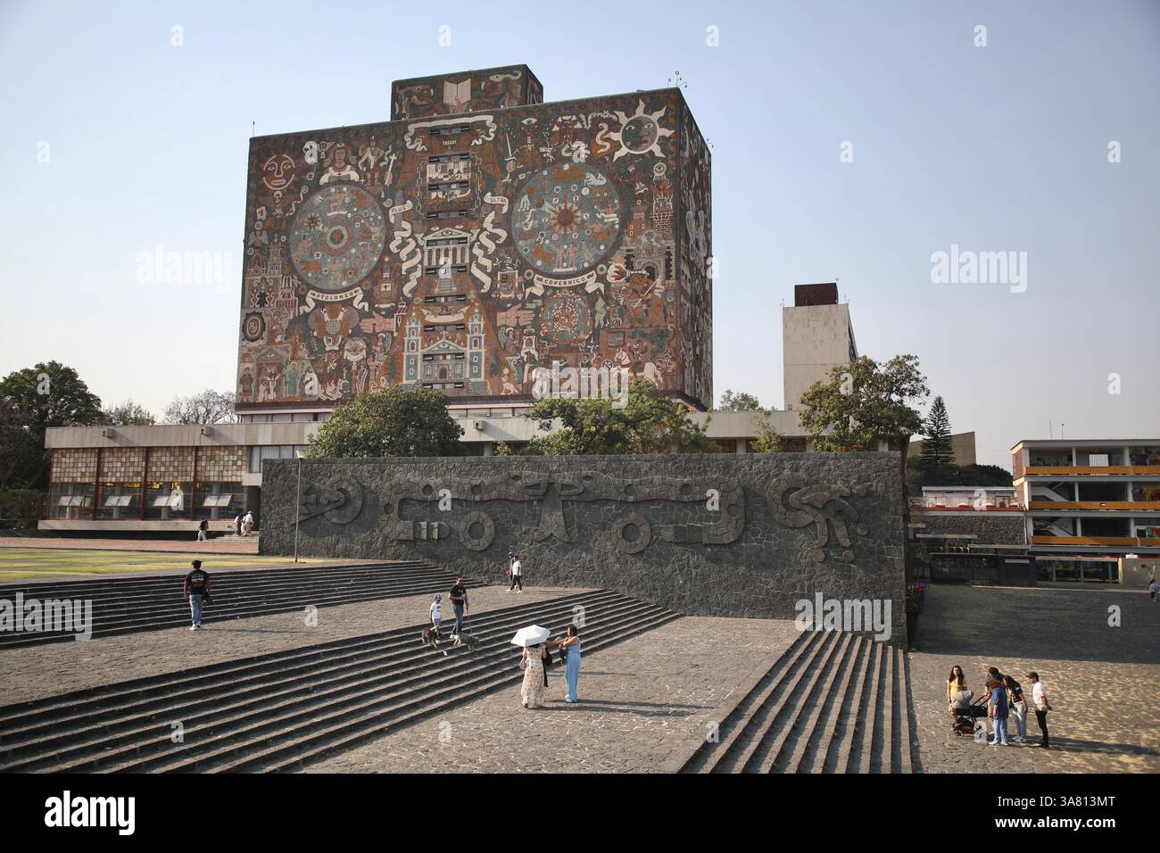 Central Library of the National Autonomous University of Mexico (UNAM ...